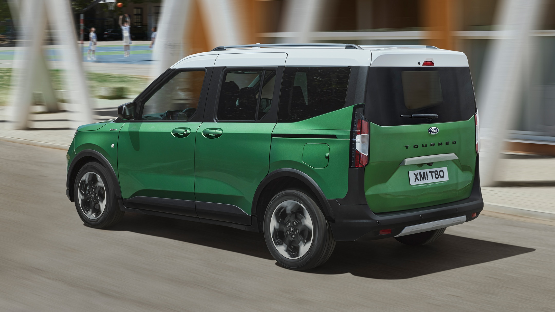Le nouveau Ford Tourneo Courier – 5 sièges et de multiples talents ...